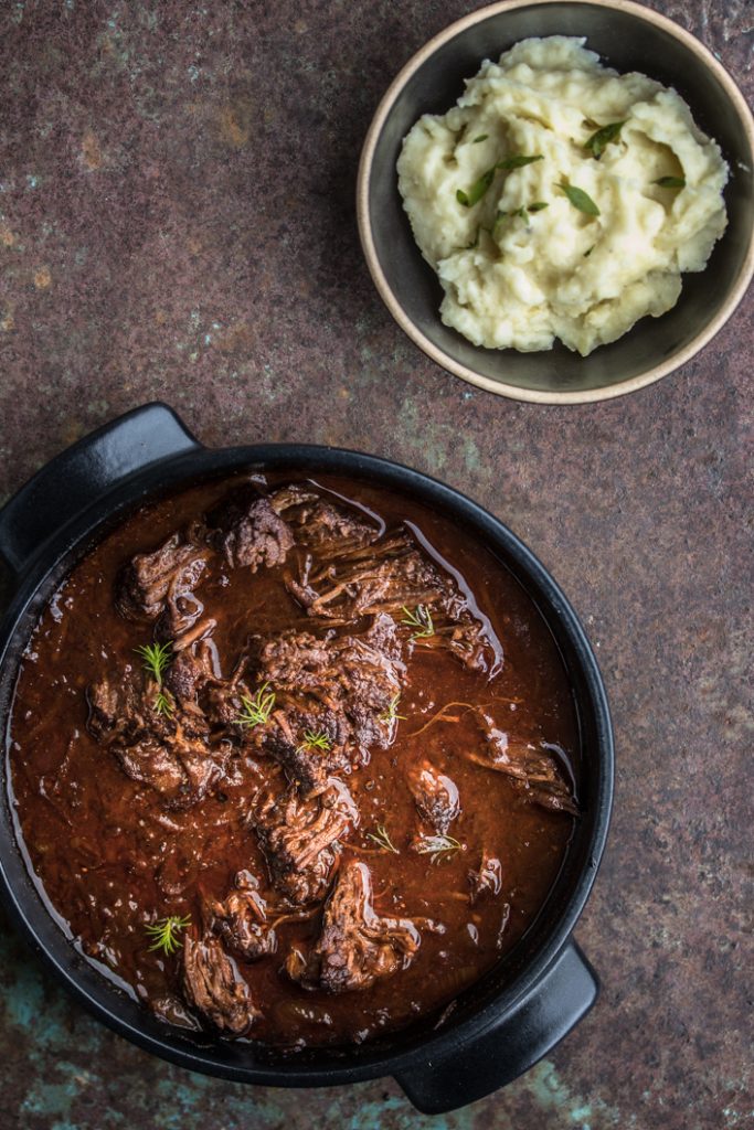 Geschmorte Rinderbrust mit Bier und Rauchpaprika - Dinner um Acht