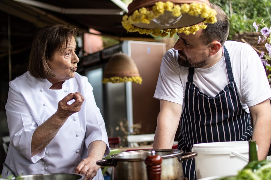 Mullixhiu, Tirana – ein Tag mit zwei albanischen Ikonen: Tefta Pajenga ...