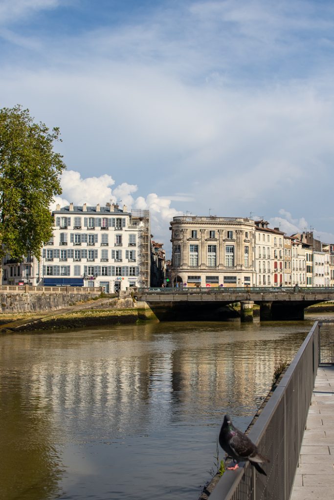 Bezauberndes Bayonne – Schinken, Schokolade und ein Ausflug ins Aldude ...